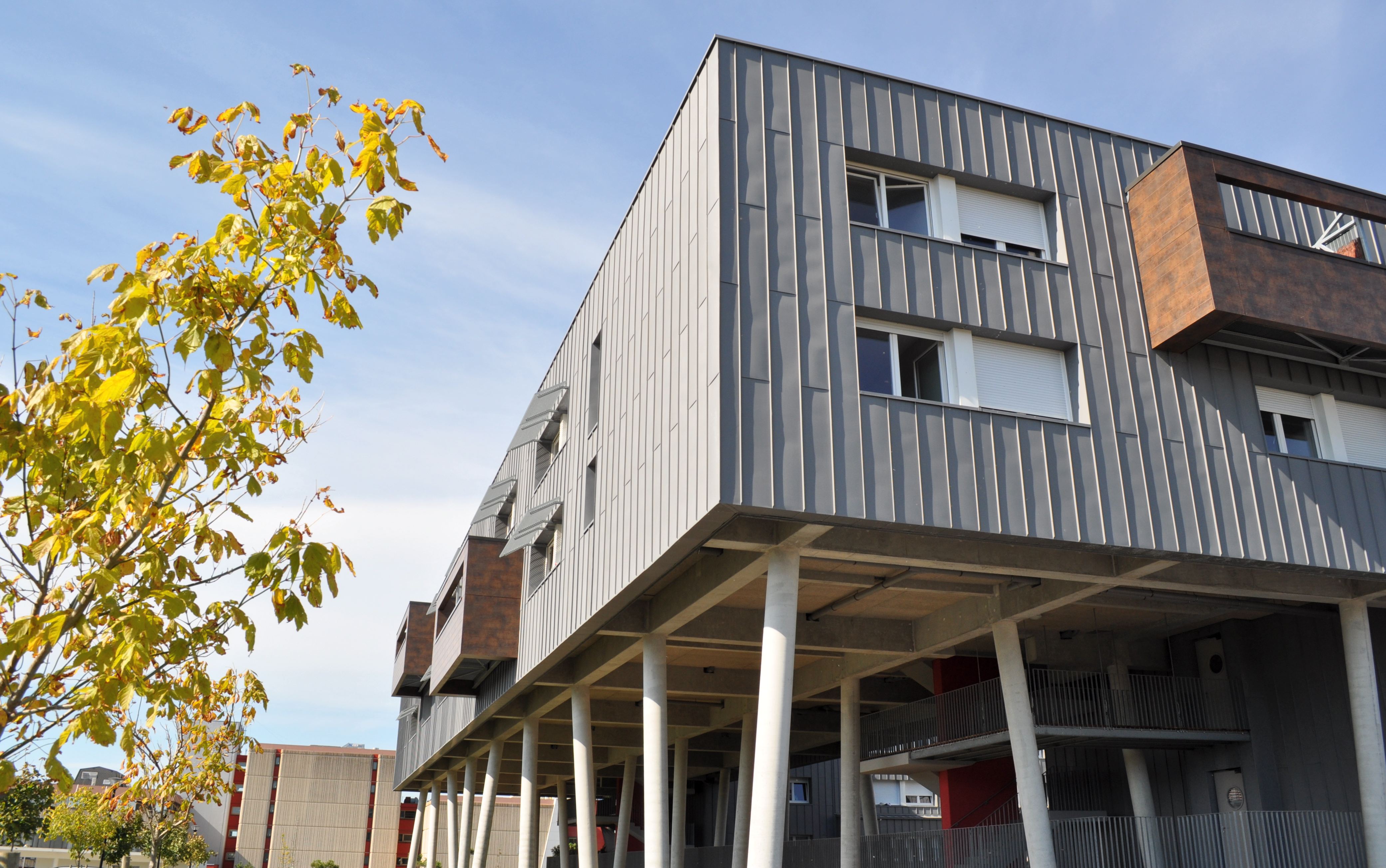 Signature de la première convention Cadre La Rochelle Université ...